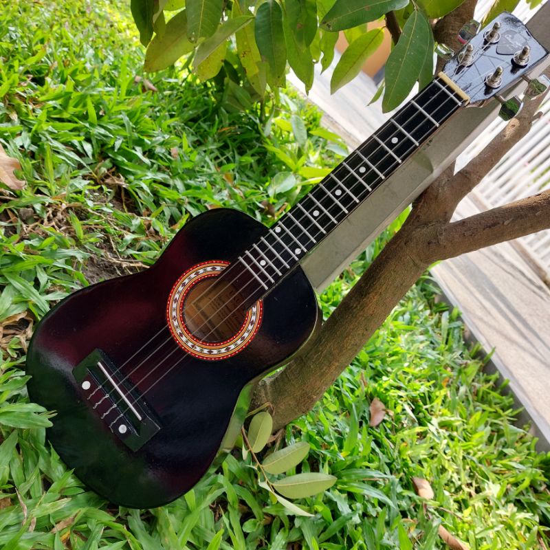 Jual Kyla Gitar Ukulele Senar 3 dan 4 Hitam Polos Free Pick | Shopee ...