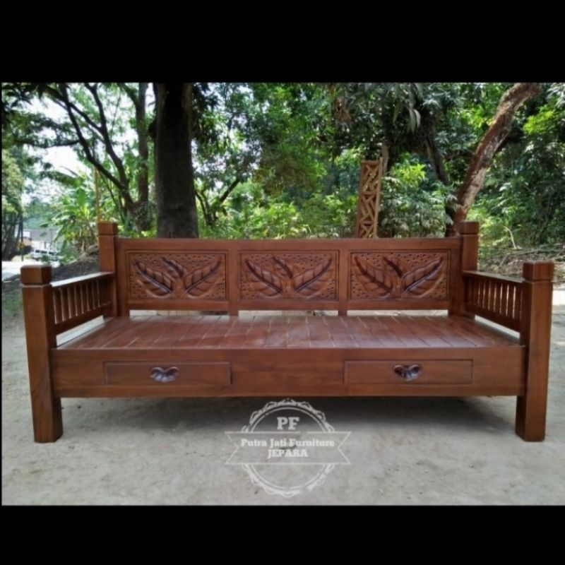 Jual Daybed kursi tamu resban kayu jati ukir motif daun | Shopee Indonesia