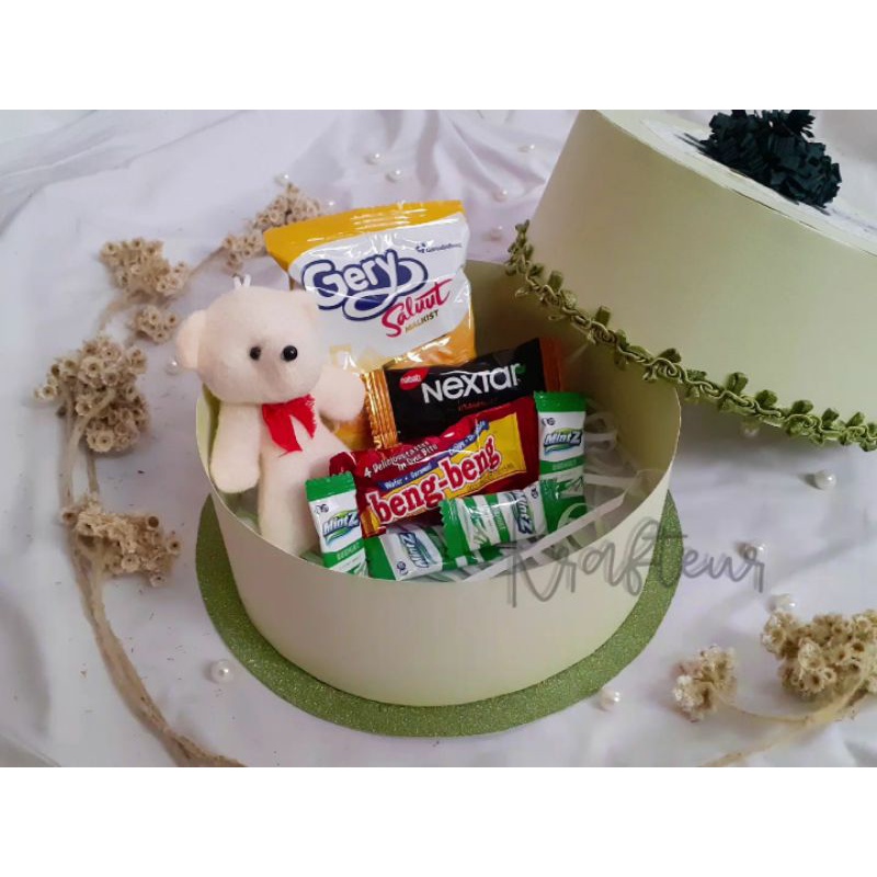 Jual [Gift Box] Kruchen - Cake Snack Box | hijau muda | Shopee Indonesia