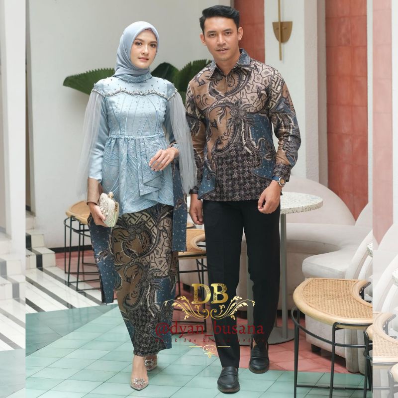 Jual Kebaya Couple Vanilla Sky blue original by dyan busana | Shopee ...
