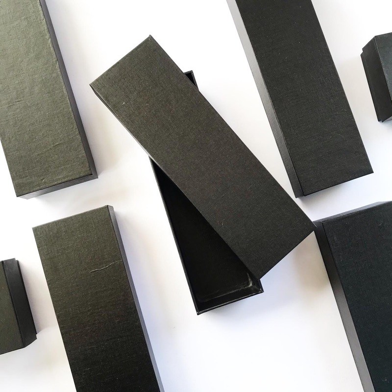 Jual MINI GIFT BOX || KOTAK KADO MINI || TYPE ZANKA HITAM | Shopee ...