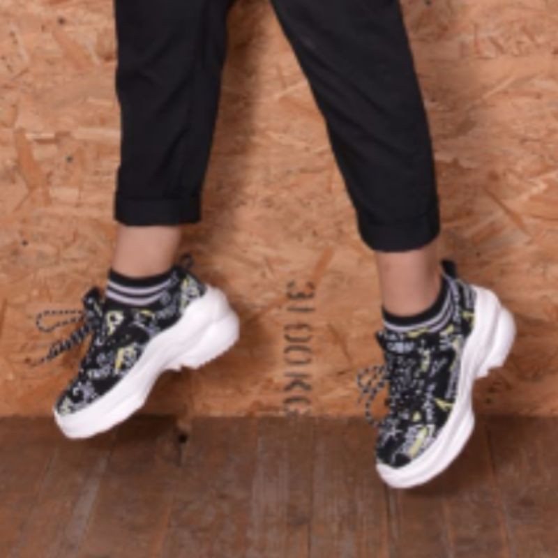 Jual sepatu gosh original | Shopee Indonesia