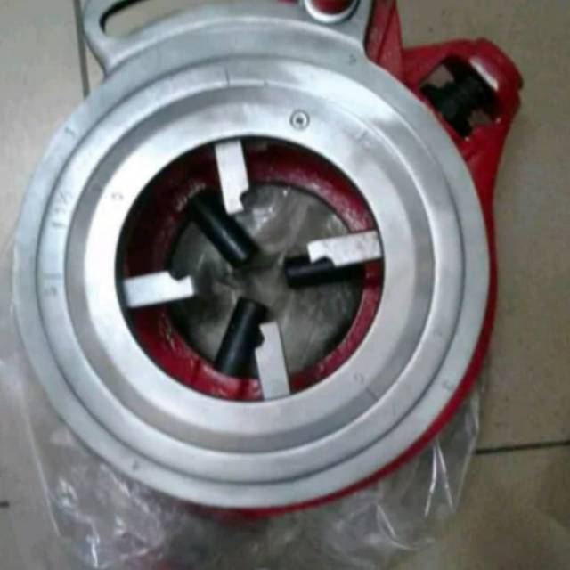 Jual Alat Senai 2.1/4 - 4 Inch Ratchet Die Pipe Senai SANDS type 117 ...