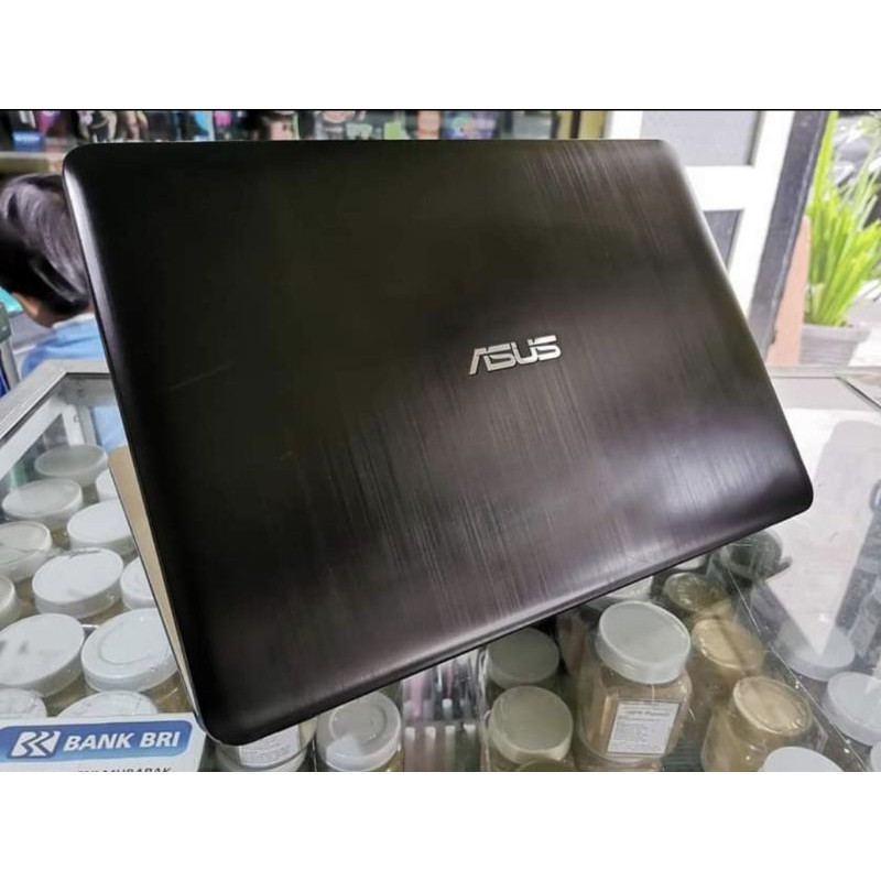 Jual Laptop 5jt core i3 SSD istimewa gaming NVidia bisa vallorant pubg ...