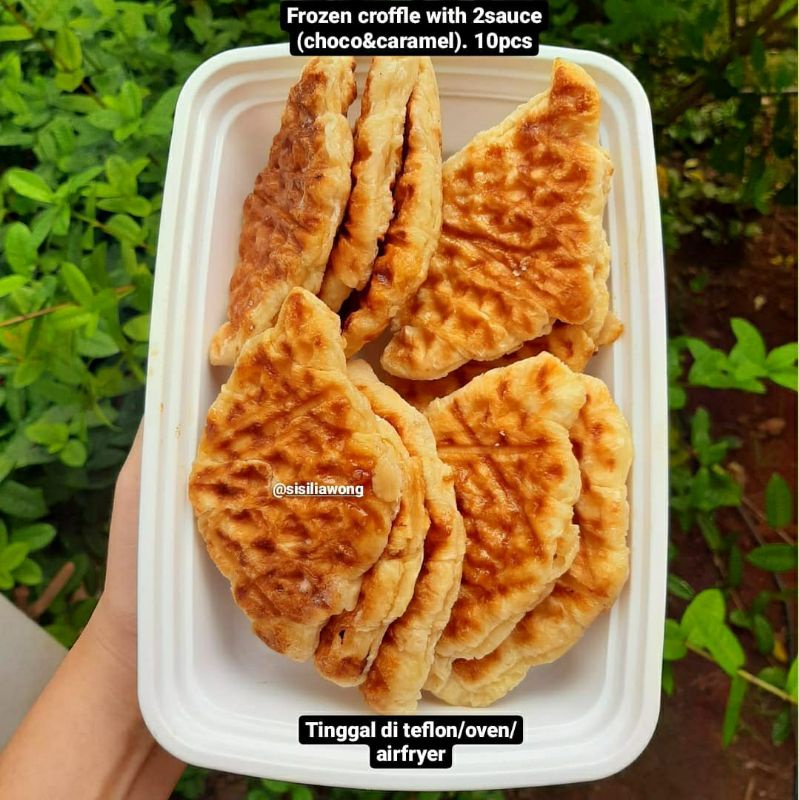 Jual CROFFLE FROZEN 10BIJI + 2 SAOS COCOL caramel dan choco | Shopee ...