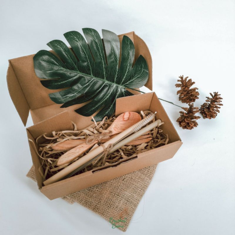 Jual CUTLERY SET HAMPERS / HAMPERS ALAT MAKAN KAYU | Shopee Indonesia