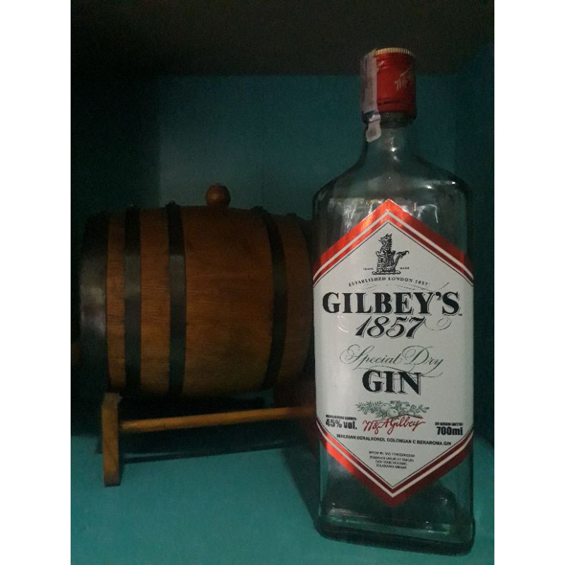 Jual Botol kosong bekas miras Gin Gilbey's import unik | Shopee Indonesia