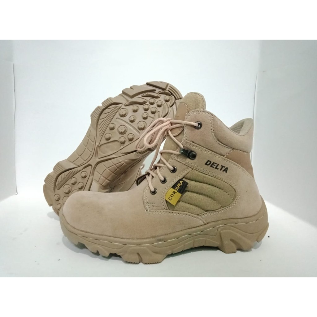 Jual sepatu safety bots Delta tactical haiking adventure 6inc ujung ...