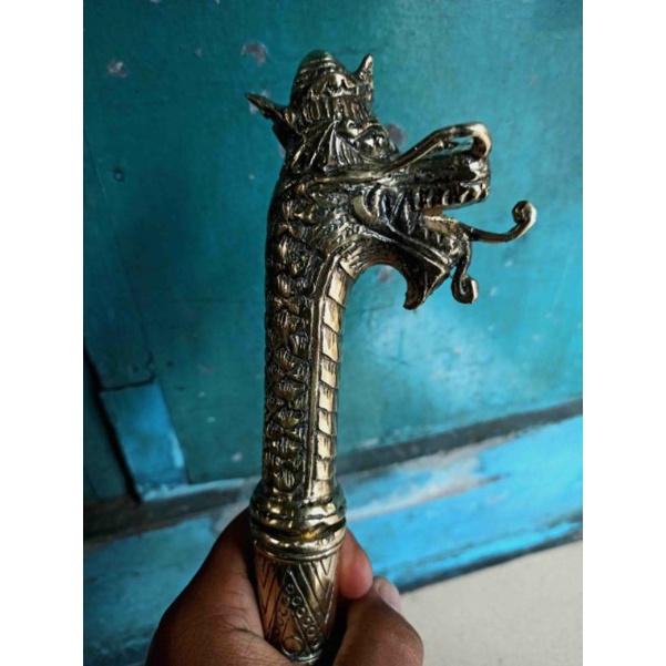 Jual Koleksi Antik Pajangan Tongkat Komando Raja Antik Besi Kursani ...