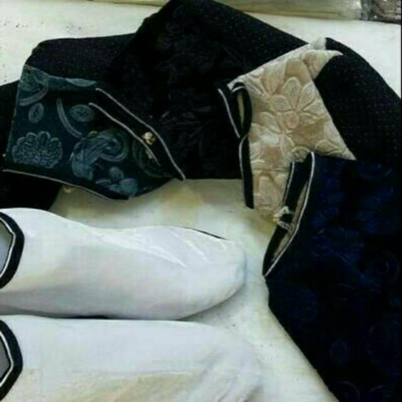 Jual Perlengkapan HAJI Dan Umroh / Sepatu Tawaf Beludru / Sepatu Kain ...