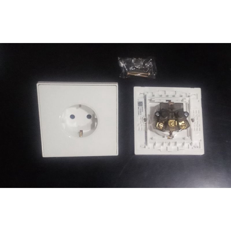 Jual Stop Kontak Boss Ib Tanam Putih Type B5000 Model Architech ...