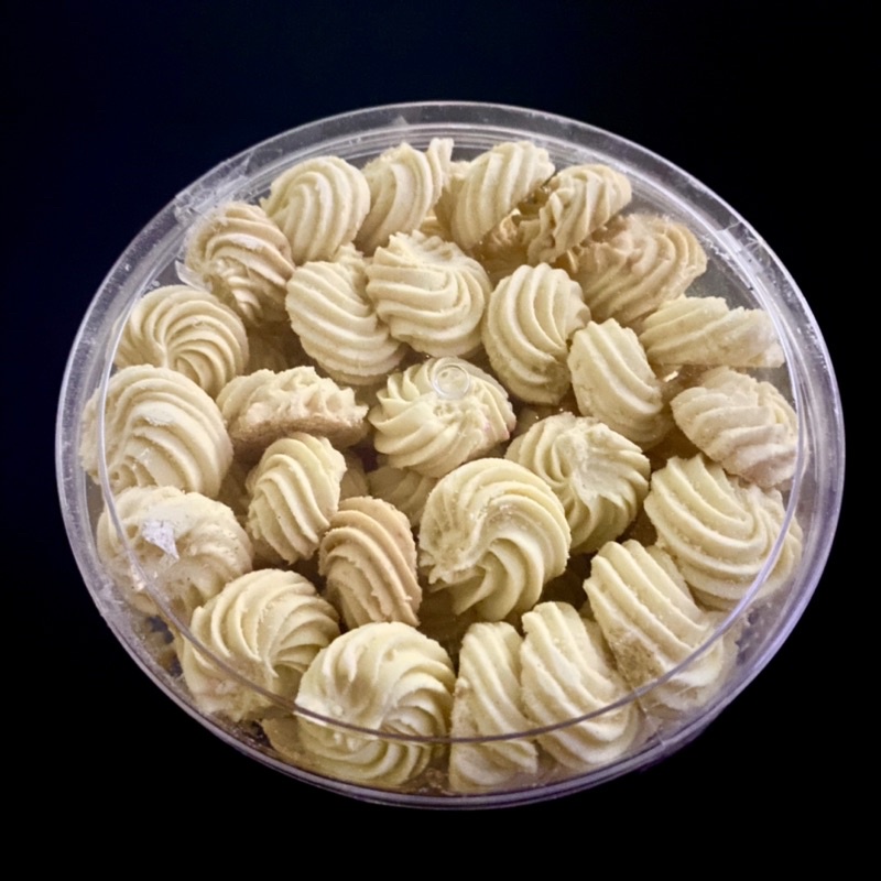 Jual Kue Sagu Keju | Kemasan Toples 500gr | Shopee Indonesia