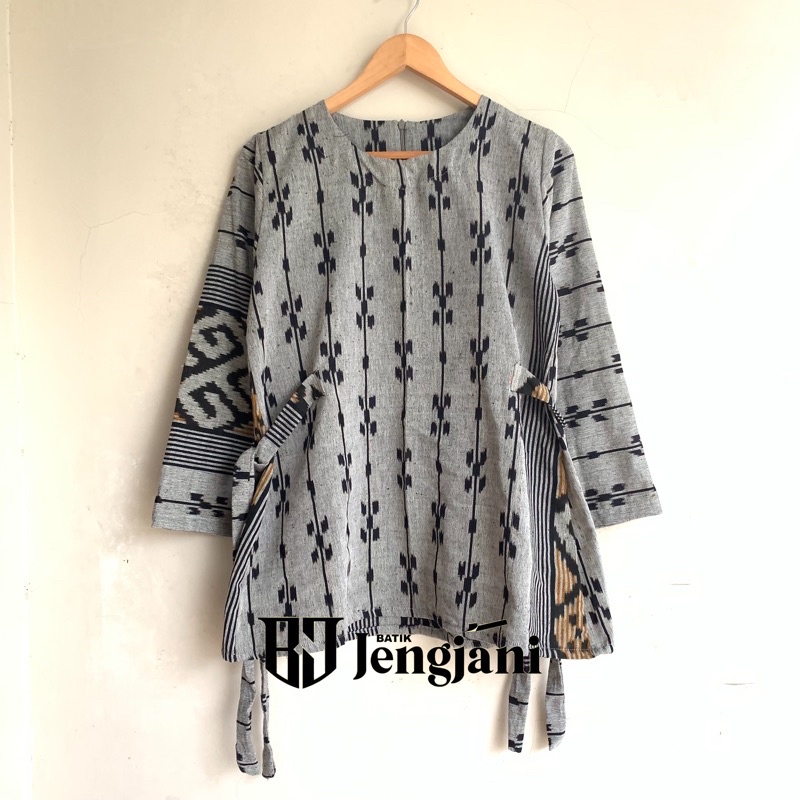 Jual Audya Blouse Tenun Ori | Baju Tenun Kerja | Blouse Batik Tenun Lurik Kekinian | Shopee ...