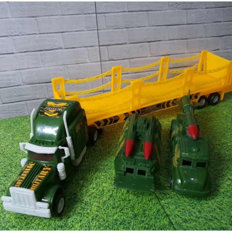 Jual mainan set truk hauler angkut - trailer muatan mobil militer ...
