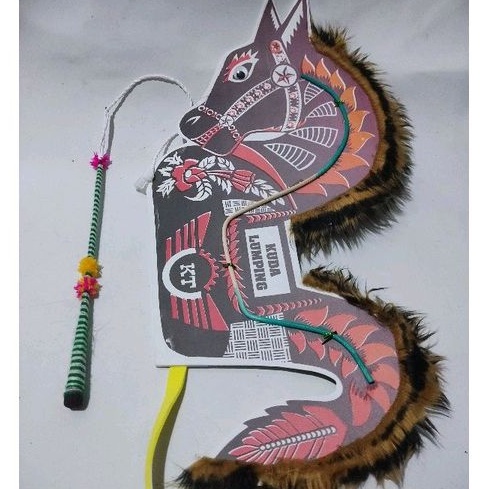 Jual mainan anak kuda lumping spon + pecut pecutan cambuk kuda | Shopee ...