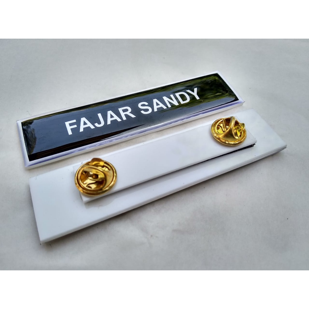 Jual PAPAN NAMA AKRILIK MENGGUNAKAN PAKU KUPU2 / PAPAN NAMA BHAYANGKARI ...