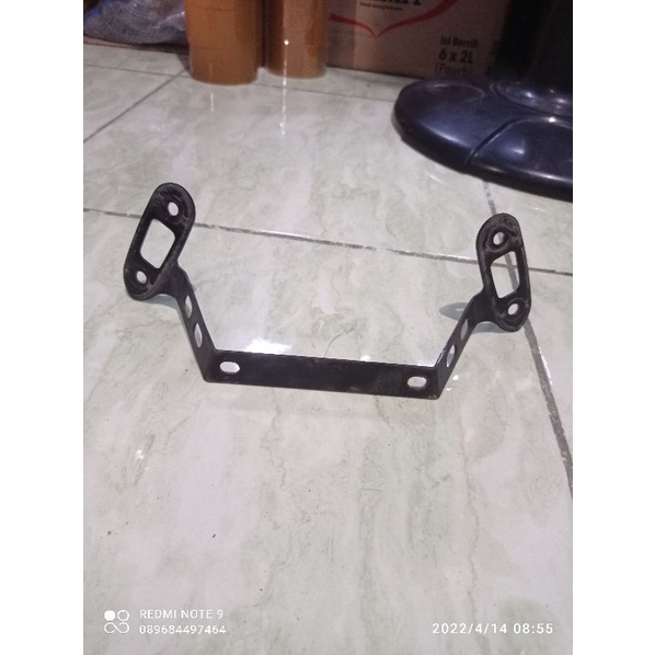 Jual breket/dudukan plat bomor r15 vva/v3 original copotan/bekas ...