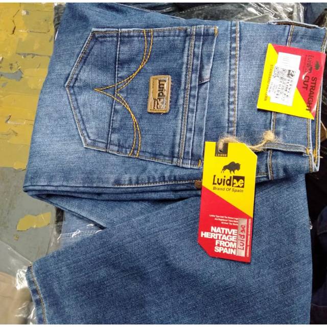 Jual JEANS PRIA STANDAR/JEANS BASIC YANG JUMBO 33-38 READY LAGI ...