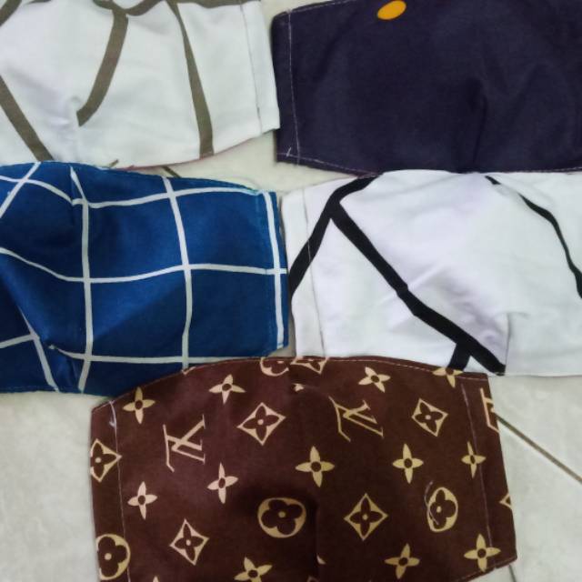 Jual Penutup mulut dan hidung murah | Shopee Indonesia