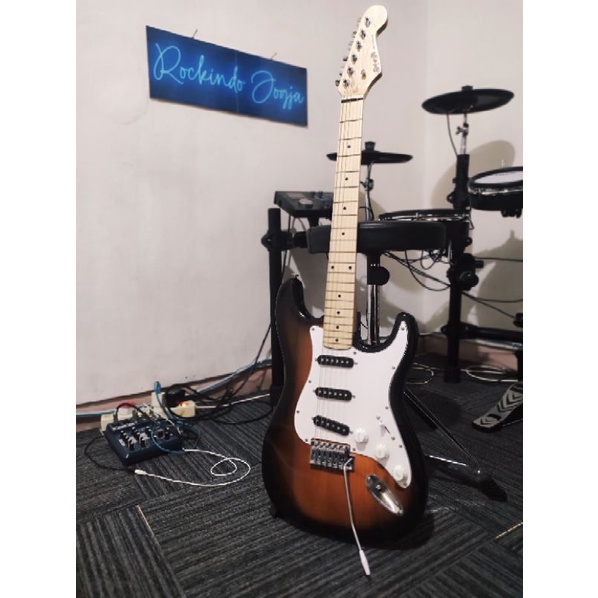 Jual Gitar Elektrik Listrik Difergio Original FREE PACKING KAYU in ...