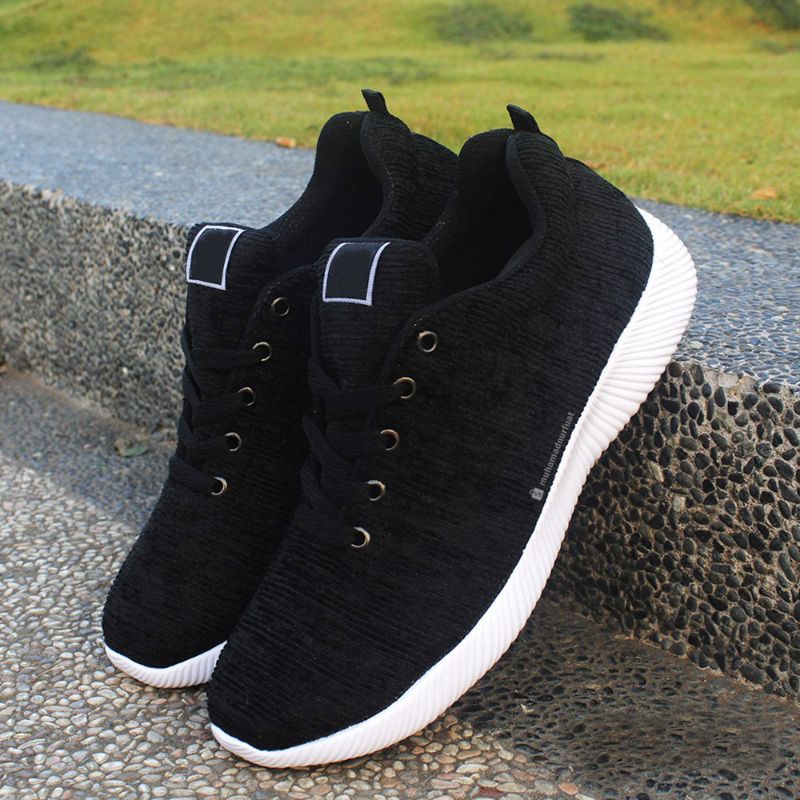Jual AVEKA YESY Sepatu Sneakers Casual Pria Wanita Sepatu Sekolah Hitam | Shopee Indonesia