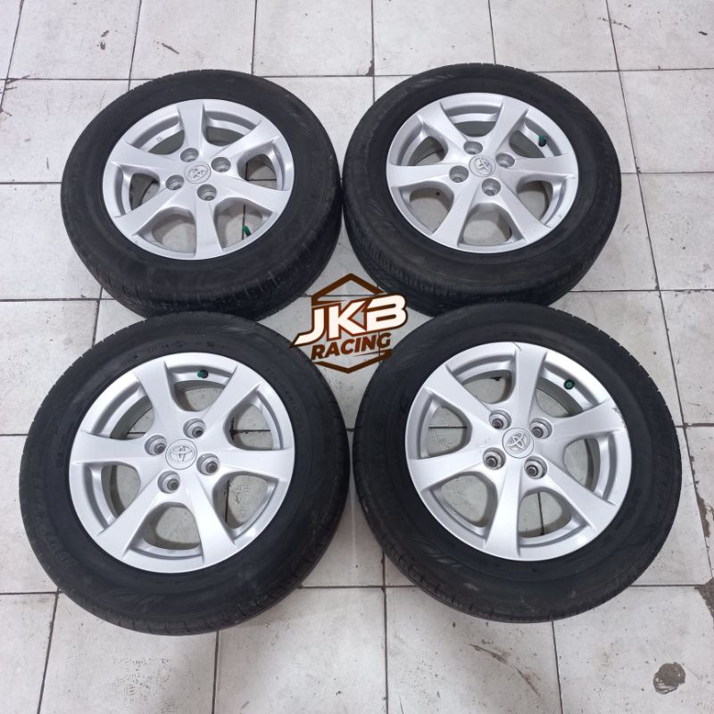 Jual VELG MOBIL BEKAS OEM COPOTAN AGYA R14 PCD 4X100 PAKETAN BAN DUNLOP ENNASAVE | Shopee Indonesia