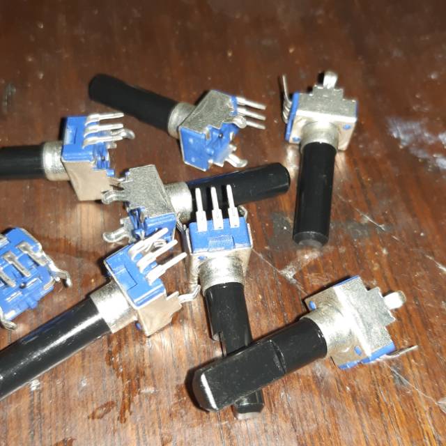 Jual Potensio mixer 3 pin 10K | Shopee Indonesia