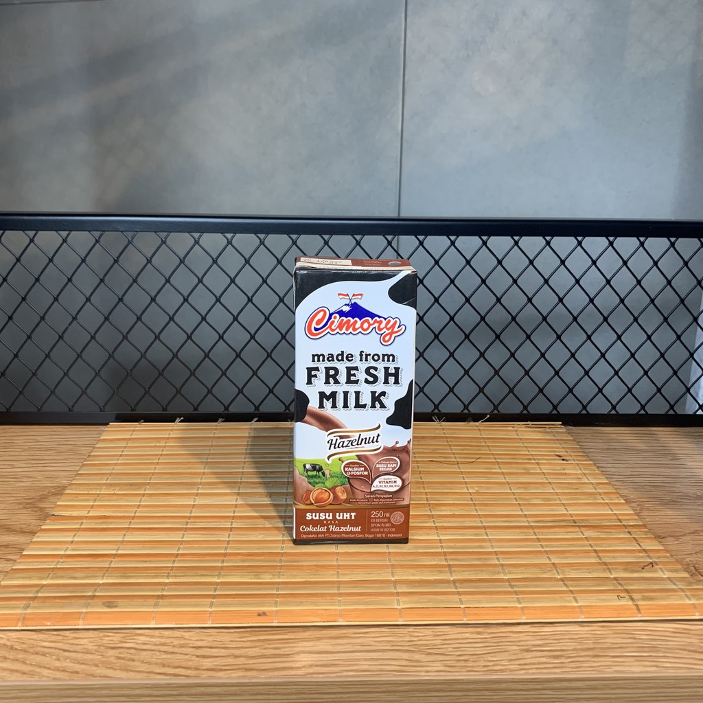 Jual Cimory UHT Hazelnut 250 ml (karton) | Shopee Indonesia