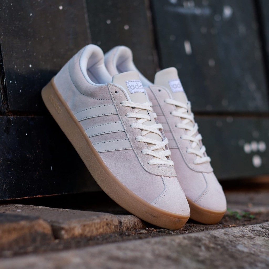 Jual ADIDAS NEO VL COURT SUEDE CREAM SOLE GUM | Shopee Indonesia