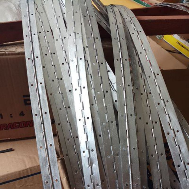 Jual Engsel meteran 3.5 meter engsel panjang. engsel piano. engsel ...