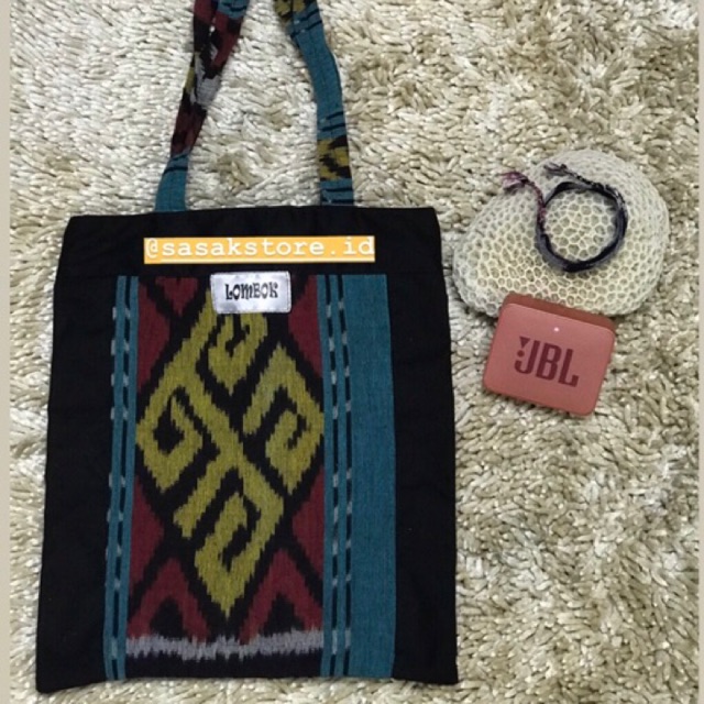 Jual TOTEBAG TENUN PREMIUM LOMBOK (UNISEX) | Shopee Indonesia