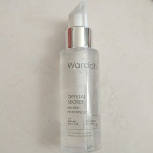 Jual Wardah Crystal Secret Micellar Cleansing Gel | Shopee Indonesia