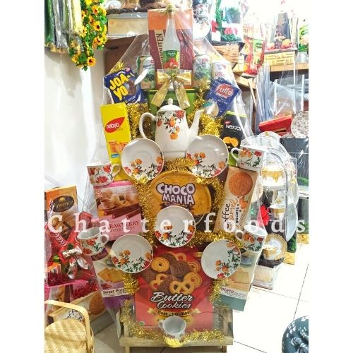 Jual Parcel Natal / Parcel Kue kering & Tea Set / Hampers | Shopee ...