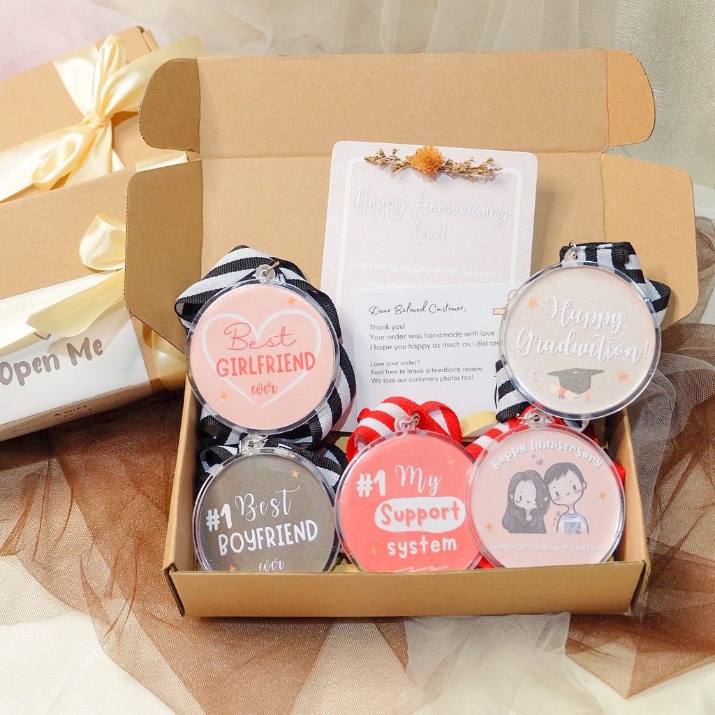 Jual Medali Custom / Medali Kalung Akrilik Kado / Medali Custom Best ...