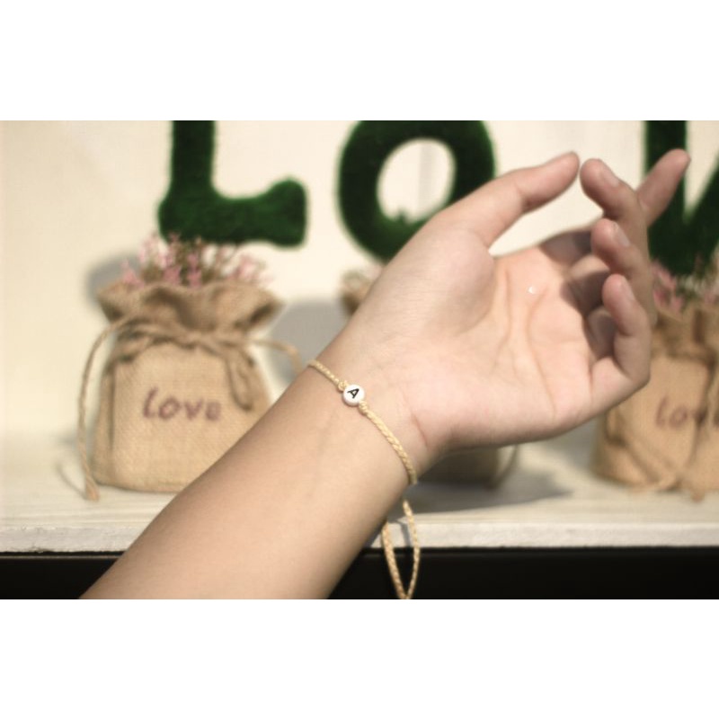 Jual Adibracelet - Gelang Inisial nama Gelang Huruf tali kepang kode ...