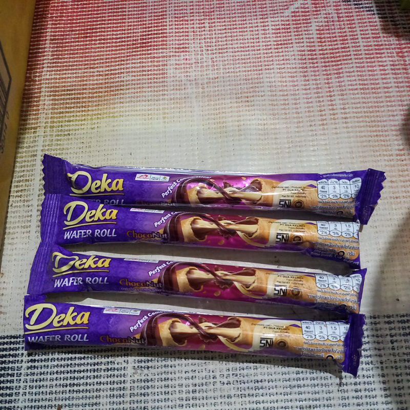 Jual Deka Wafer Roll rasa coklat kacang | Shopee Indonesia