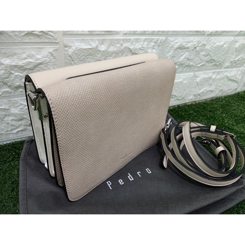 Jual Original Tas Pesta Pedro warna cream | Shopee Indonesia