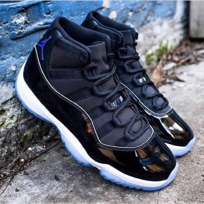 Jual Premium Quality - Sepatu Basket Air Jordan 11 Retro Space Jam ...