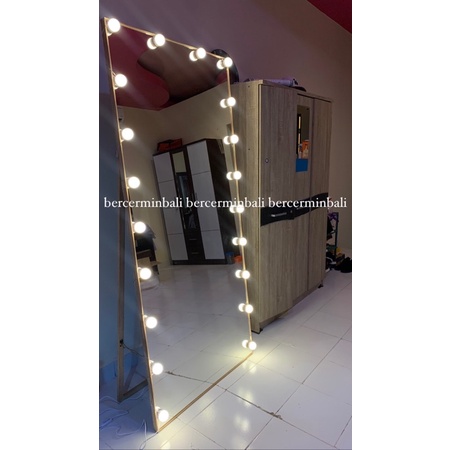 Jual CERMIN 20 LAMPU / STANDING VANITY MIRROR | Shopee Indonesia