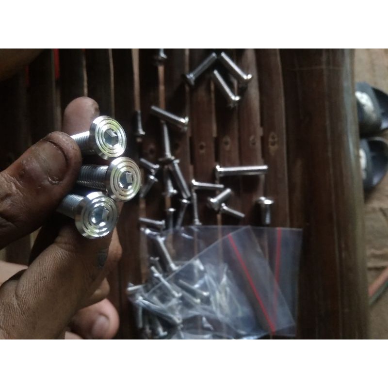 Jual baut L stainless m8 baut L 12 stainless 2 3 4 cm | Shopee Indonesia