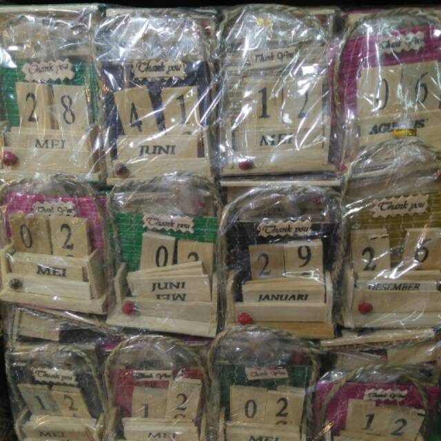 Jual Souvenir kalender abadi | Shopee Indonesia