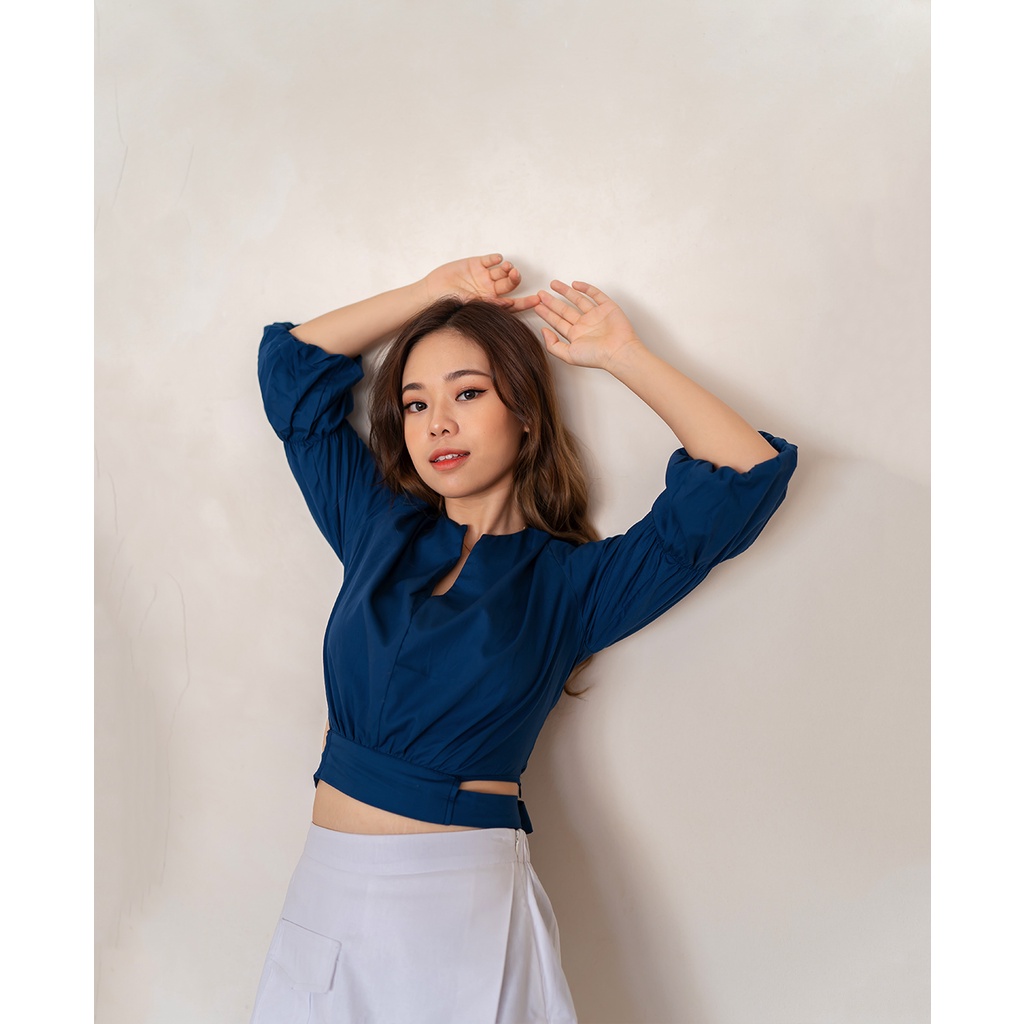 Jual ECLAIR COLLECTION - CRUSH CUTOUT CROP ( ECLAIRX MOLITALIN ) | Shopee Indonesia