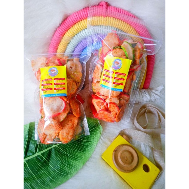 Jual KRUPUK PEDAS DAUN JERUK 180GR BELLA SNACK BARBAR kripik pedas ...