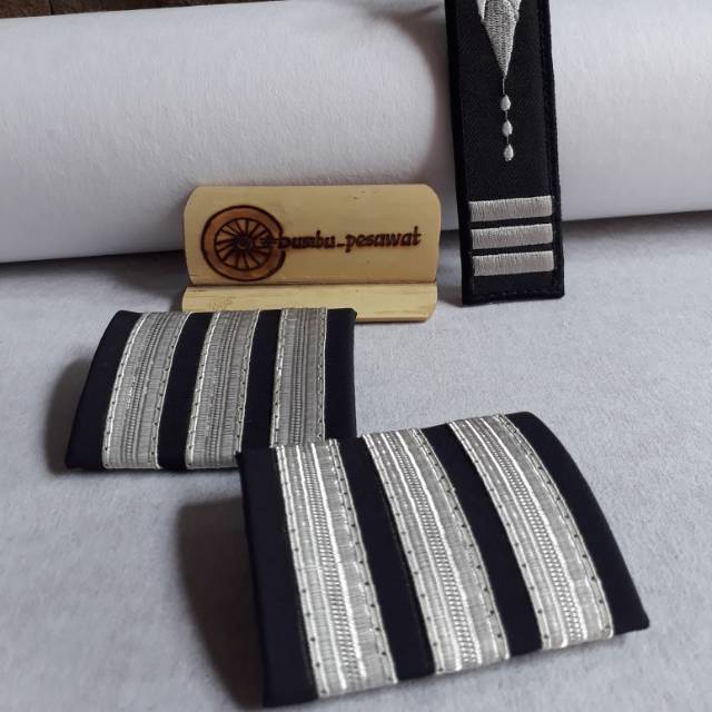 Jual Bar pilot epaulette 3 silver | Shopee Indonesia