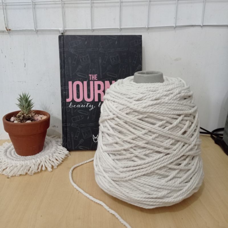 Jual BENANG MACRAME / tali macrame / tali katun 4mm 1kg | Shopee Indonesia