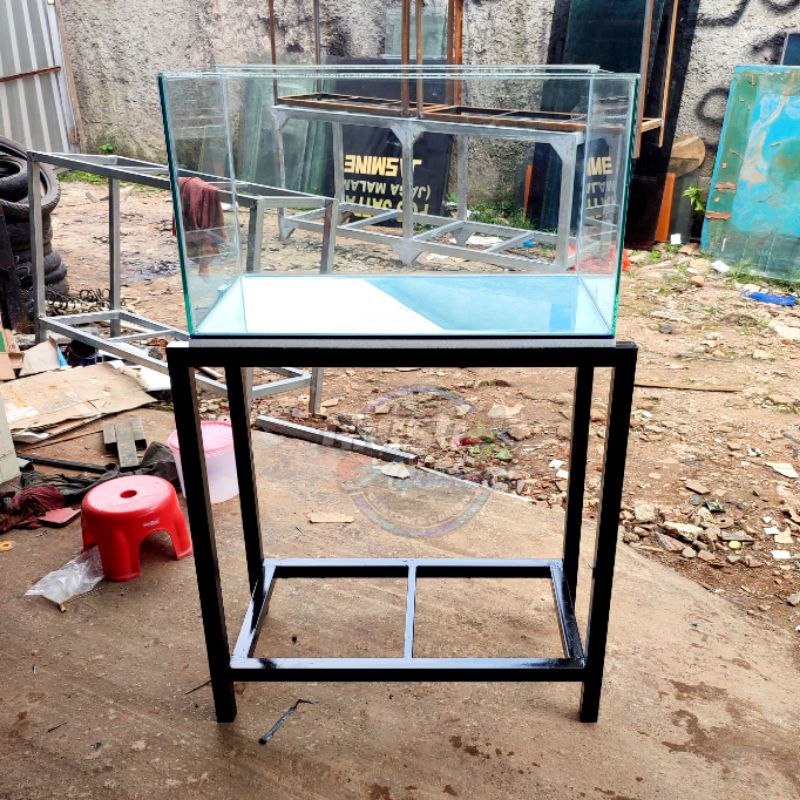 Jual PAKET AQUARIUM 70X40X40 DASAR 8MM KELILING 5 + RAK HOLO 4X4 ...
