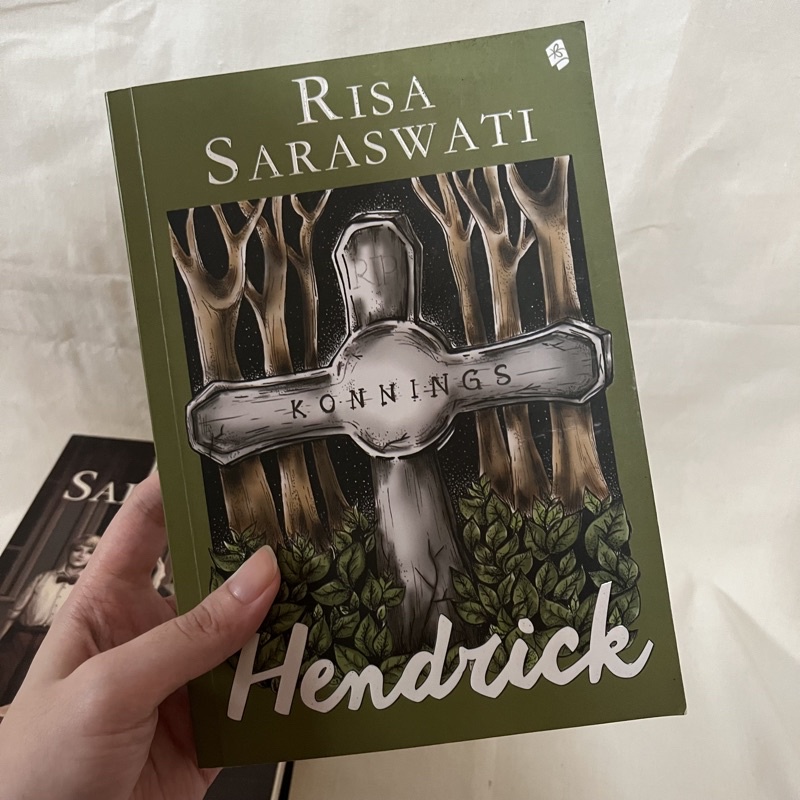 Jual PRELOVED - Novel Peter cs & Danur Risa Saraswati Original | Shopee ...