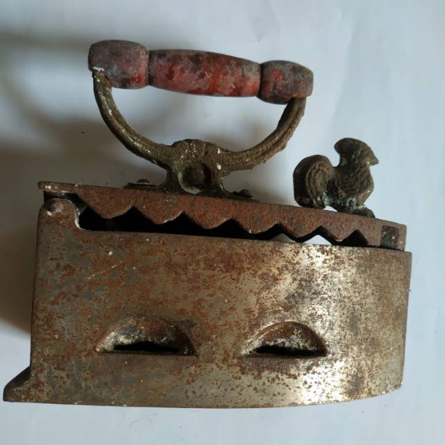 Jual Setrika ayam jago besi jadul | Shopee Indonesia