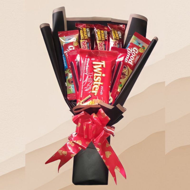 Jual Bucket Snack Tema Hitam & Merah | gift | Birthday | Graduation ...