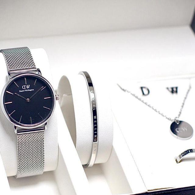 Jual Jam Tangan Wanita DW Set Paket Premium WD Pasir | Shopee Indonesia